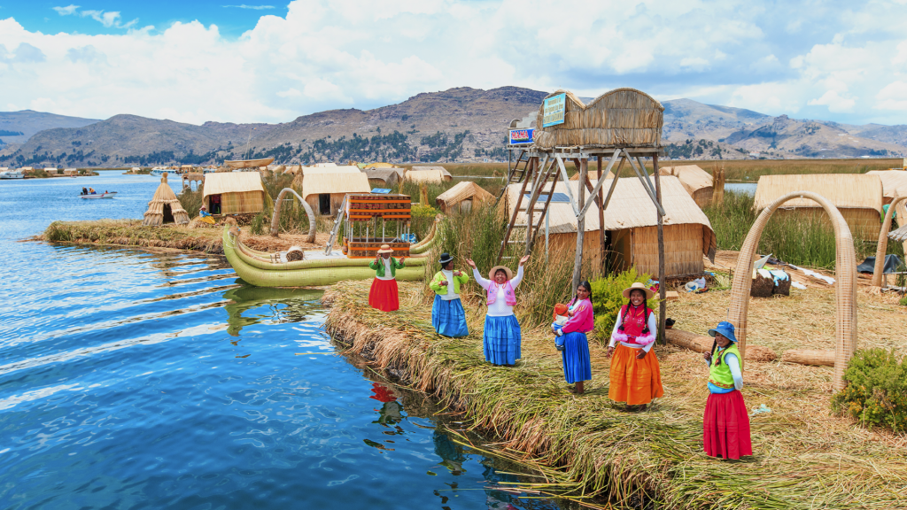 Lago Titicaca: saiba mais sobre as Ilha de Uros e Ilha Taquile - Machu ...